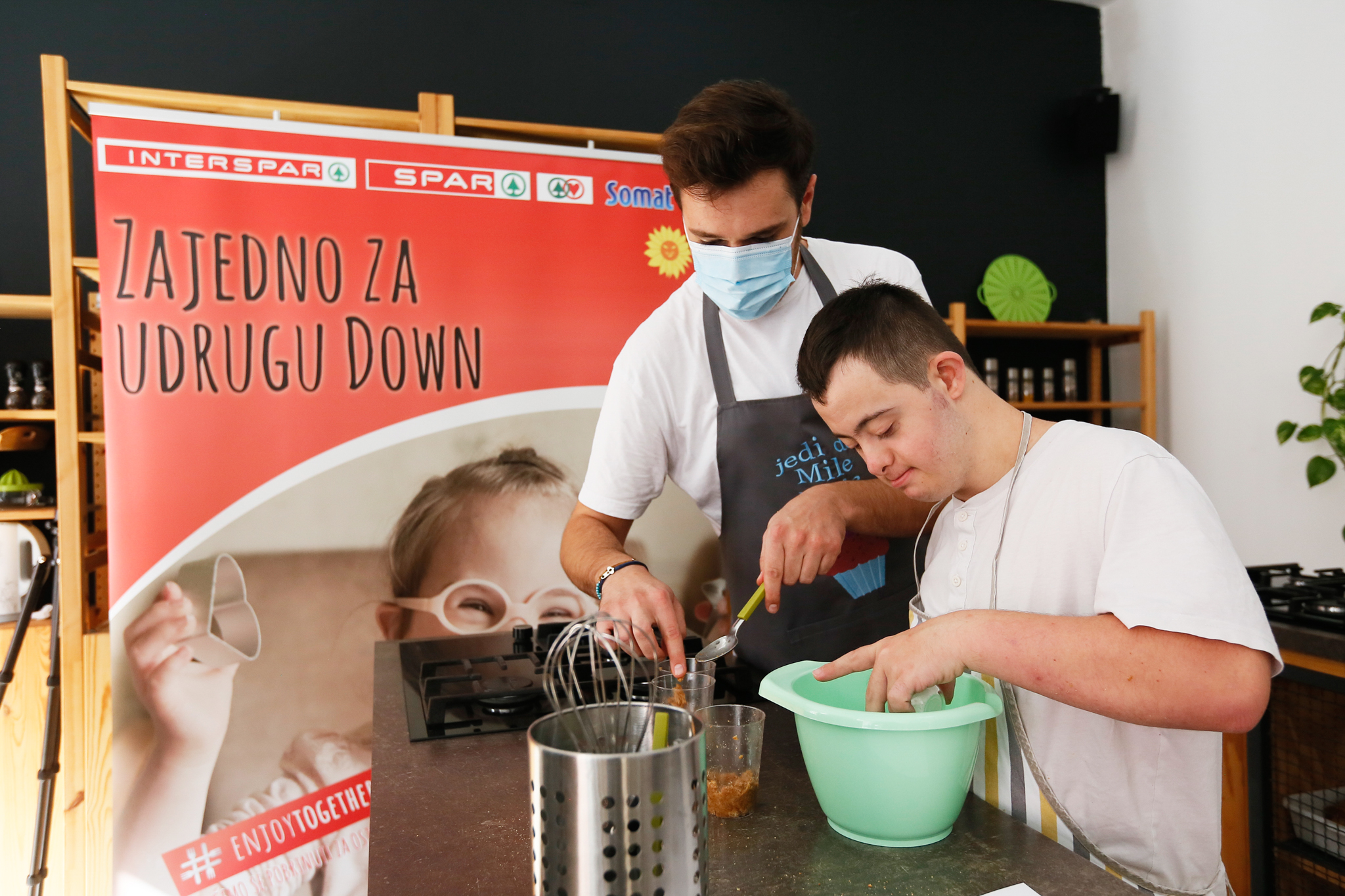 Kuhanje s poznatim food blogerom za Udrugu Down - Magazin za turizam i ...