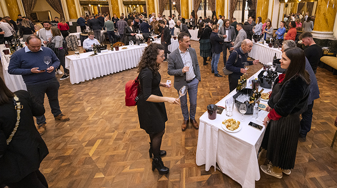 En primeur 2022: prošlogodišnja berba dala malvazije iznimnog ...